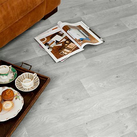 Precut Light Grey Wide Natural Oak Plank Effect Sheet Vinyl 4m²