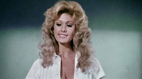 What Happened To Robyn Hilton What Is She Doing Today Net Worth Post