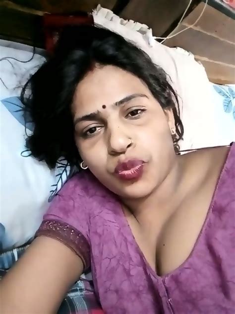 Hindi Livegirls Noughtybhabhi Stripchat Model Live Eporner