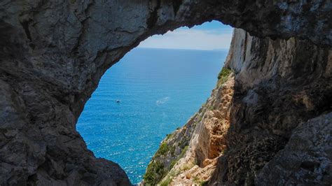 10 Of The Best Hikes In Italy