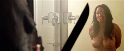 Голая Ханна Рихтер в Bonejangles