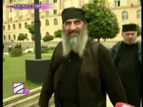 მამაო ჟურნალისტს “პორნოვიზიასთან საქმე არ მაქვს“ Coub