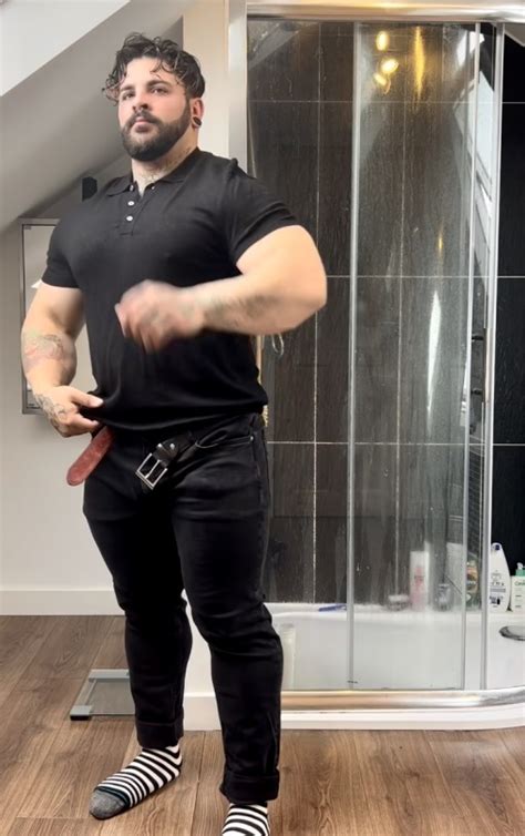 Bicep Worship On Tumblr