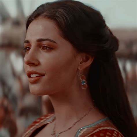 Naomi Scott Icon Naomi Scott Princess Jasmine Pretty Celebrities