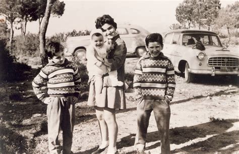 يتقن فن الاصغاء، هادئ يهوى الشعر والكتابة والأفلام الموقع الرسمي للجيش اللبناني