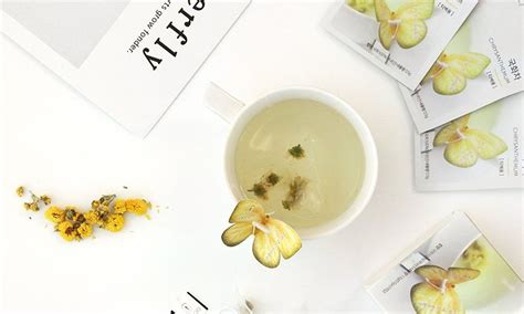 차 한 모금 다과 한 입