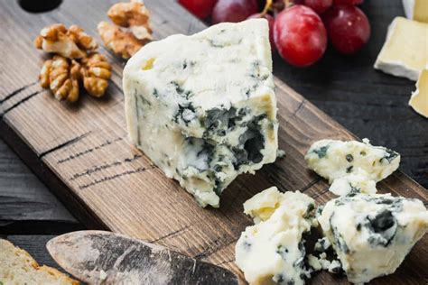 Choosing The Right Blue Cheese Gorgonzola Vs Blue Cheese