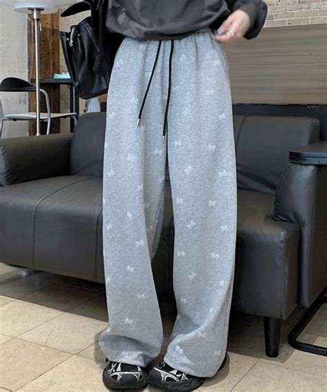 [바배🚚 가을신상🤎 러블리and힙]키코 리본 패턴 투웨이 와이드 조거 트레이닝 팬츠 2col 에이블리