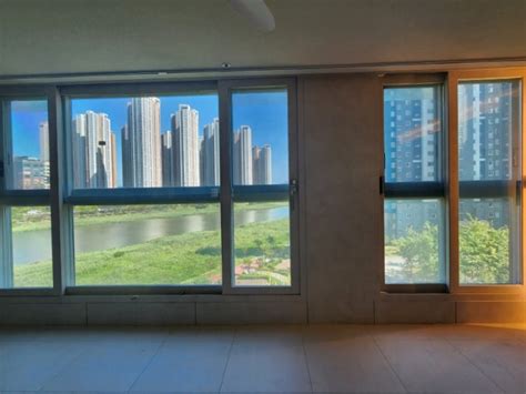 아파트 유리 창문 필름 시공 화성 새솔동 이지더원 거실 자외선차단 열차단 시선차단 썬팅 네이버 블로그