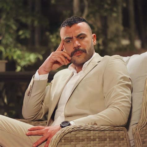 محمد إمام يخضع لتدريبات قاسية ومكثفة بسبب فيلم عمهم عين