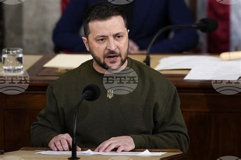 Нашето единство контрастира със страха в Русия заяви Зеленски Утро