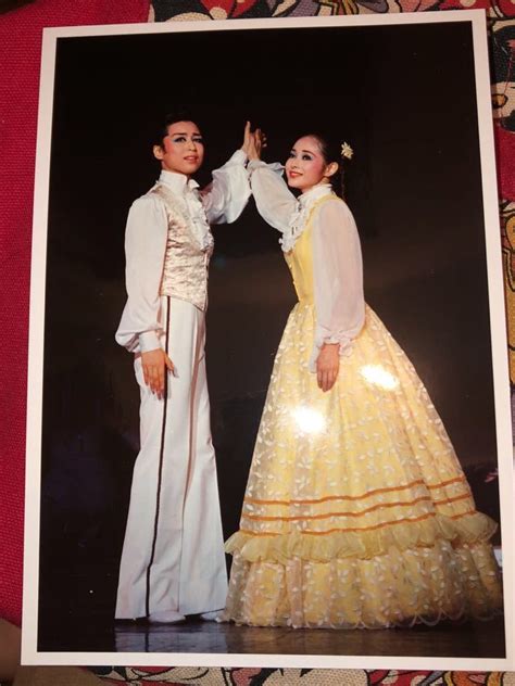 Yahooオークション 宝塚歌劇団 雪組 男役 杜けあき 娘役 北原遥子 2