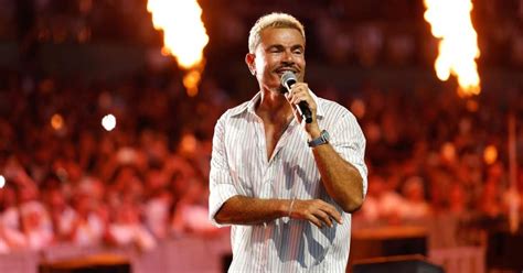 أولاد عمرو دياب حاضرين بحفلته مهرجان العلمين Et بالعربي