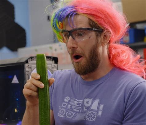 Linus Tech Tips On Twitter Linus Out Of Context Https T Co XpES8Cnqyd Twitter