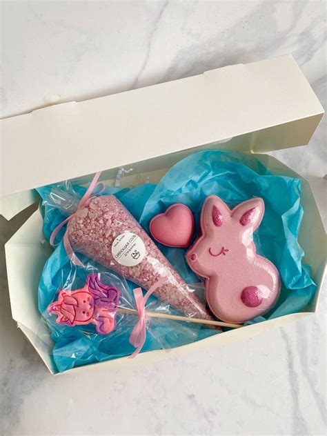 Подарочный набор бомбочка для ванны массажное мыло с люфой Самодельные бомбочки для ванн