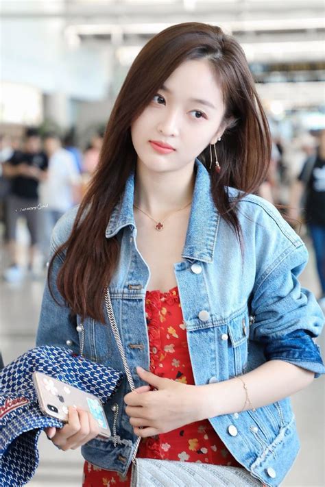 Xuan Yi Wjsn Cosmic Girls Xuan Yi Rocket Girl Japanese Girl Group