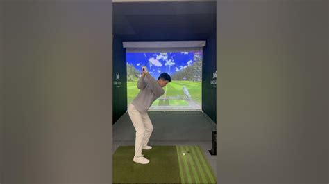 메리크리스마스 ️ 행복한 연말 보내세요 스윙 Golf 아이언스윙 골프 Golfswing 골프레슨 골프스윙 골린이