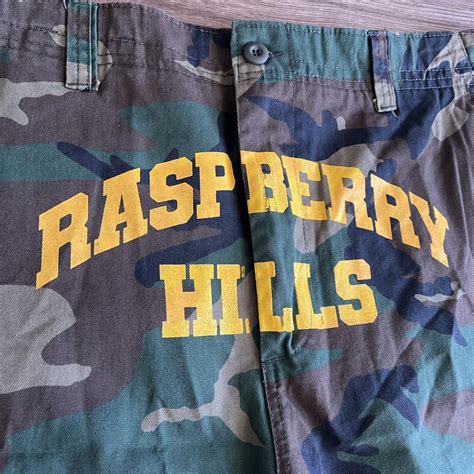 The Gv Gallery Raspberry Hills Camo Shorts Size Depop