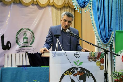 پور شیرزاد کارت همیار محیط‌ زیست برای سمن های فعال در این حوزه راهگشا است