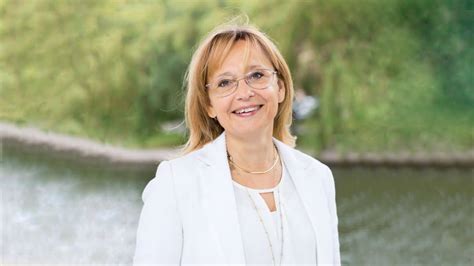 Back To Fundamentals Men To The Future Med Essitys Senior Vp Hr Anna