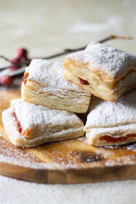 Pastelillos De Guayaba Guava Pastry Puff Pastry Desserts Guava Recipes