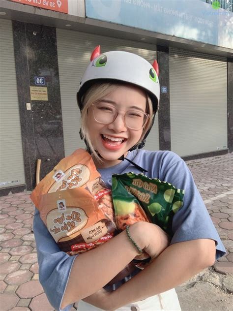 Hot Tiktoker Phan Nh Ng C C Di N Vi N Tr Y Ti M N Ng