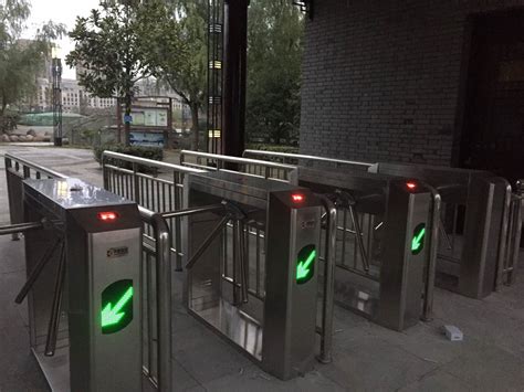 宁波第一学堂三辊闸检票系统 经典案例 深圳市中捷智安科技有限公司