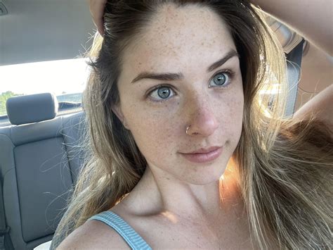 Car Selfies Are The Best Scrolller
