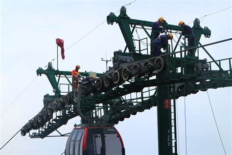 十堰武当山特区多部门联合开展索道应急救援演练长江云 湖北网络广播电视台官方网站