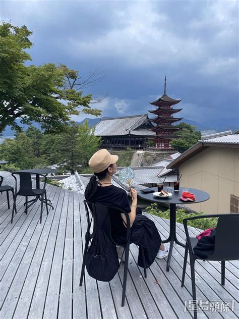 蒙嘉慧激罕晒夫妻合照賀結婚10周年 與鄭伊健日本街頭蹺手漫步露幸福甜笑 星島日報