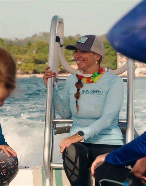 Dont Shop Dive Giving Thanks For “blue Friday” Coral Reef Alliance