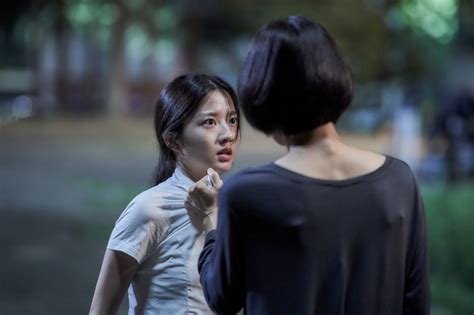 리뷰 일상의 공간이 지옥으로 변한 순간 시작된 여고괴담6 디지틀조선일보디조닷컴