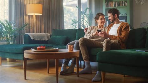 10 Things Couples Start Doing Once Theyve Run Out Of Patience For Their Own Drama Yourtango