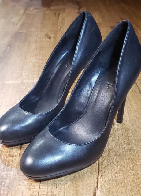 Aldo Shoes Women 7 Black Patent Leather Stiletto High Heel Lightly Worn