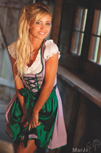 Marjo Freche Wiesn Dirndl Zum Kleinen Preis Dirndl Mode Dirndl Oktoberfest Dirndl Dirndl