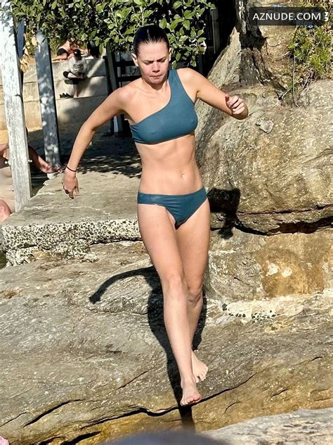 Lucia Hawley Flaunts Her Sexy Bikini Body At Camp Cove Aznude