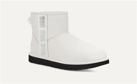 Classic Mini Side Logo Ii Boot Ugg®