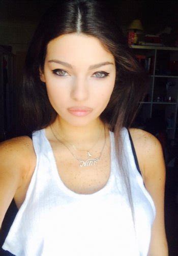 ძალიან სექსუალური ნინი გოგიჩაიშვილი