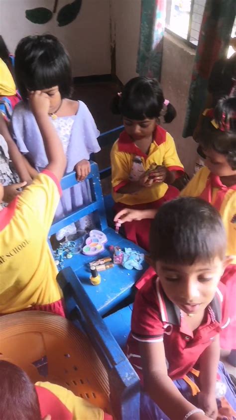Lawanya Pre School 2023 හිරු කිරනක් සෙ තාත්තා එලිය ගෙනෙනවා 🥰🥰🥰 අම්ම මගේ සද එලියක් සෙ