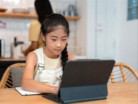 孩子刚开始接触英语怎么培养好的英语口语发音 伴鱼在线