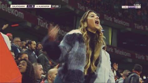 Ursula Roquenin Kafa Kesme Hareketinin Sırrı Ortaya çıktı Spor Magazin Haberleri