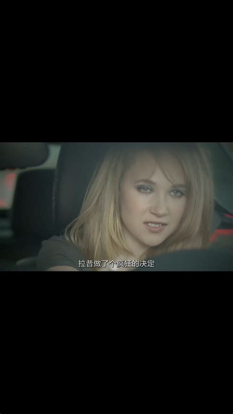 女孩每天都要被男友抽打，只为让茶壶吐出更多钞票《黄铜茶壶》腾讯新闻