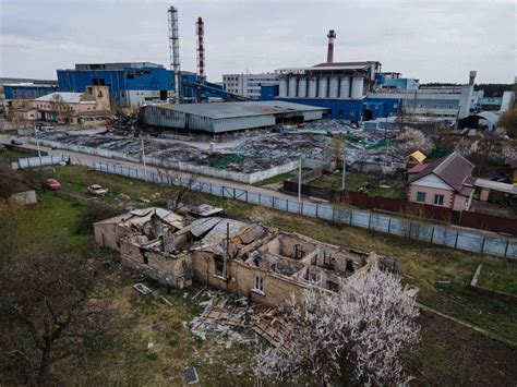 Обстріл Авдіївського заводу щонайменше 10 людей загинули 15 поранені Новости Section Ukr Net