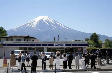 20240708 加拿大要学坏尼亚加拉大瀑布被盯上了日本引入旅游税惹旅游业猜测 捷克佳博客