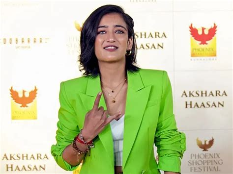 Akshara Haasan Measurements Bio Height Weight Shoe And Bra Size