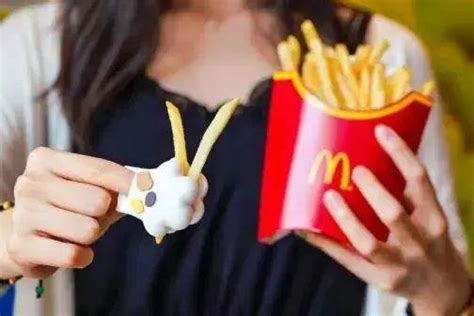 怎样吃薯片才能不弄脏手薯片你这老6我真的服了 知乎