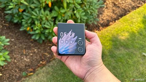 The Tecno Phantom V Flip Is Yet Another Solid Flip Style Folding Phone