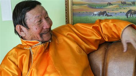 Монголын анхны хүүхэлдэйн кино