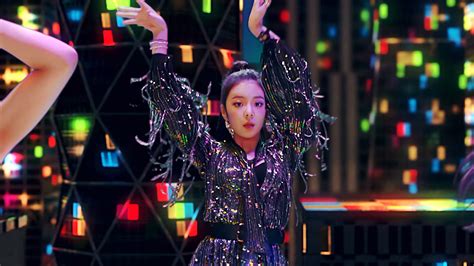 ITZY DALLA DALLA Who S Who K Pop Database Dbkpop Com