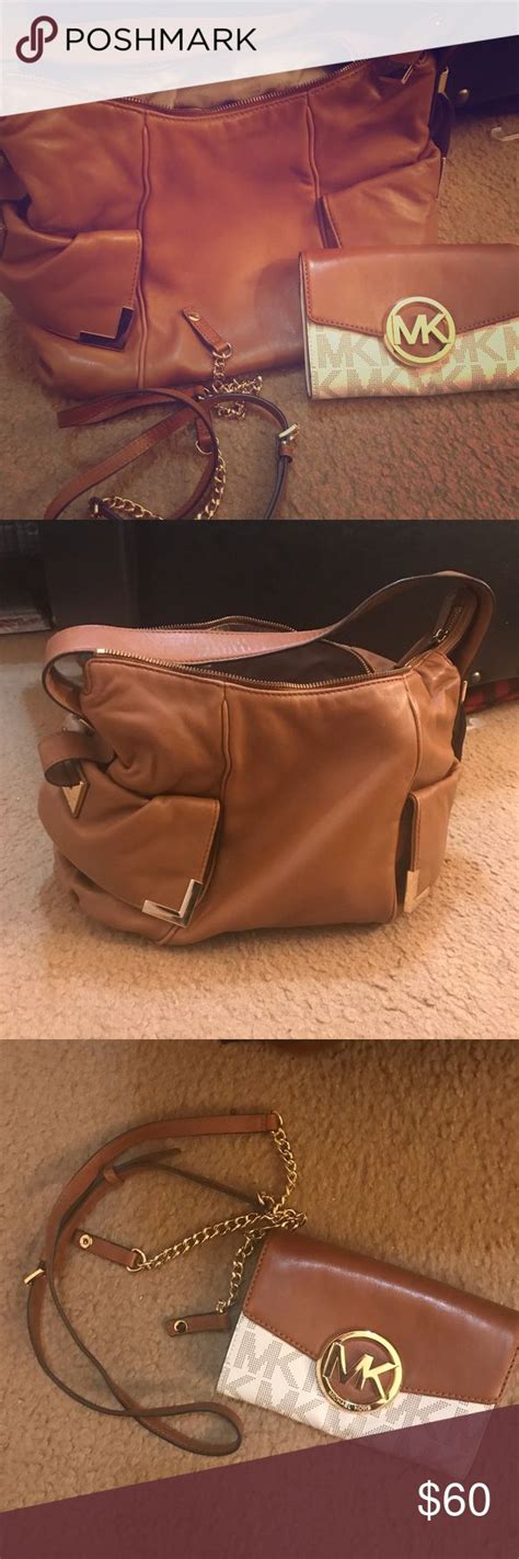 Michael Kors Handbag And Matching Clutch Handbags Michael Kors Michael Kors Bag Michael Kors